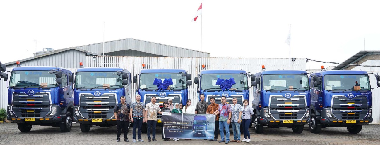 UD Trucks Tutup Tahun 2022 dengan Serah Terima 32 Unit Quester Euro 5 | UD Trucks